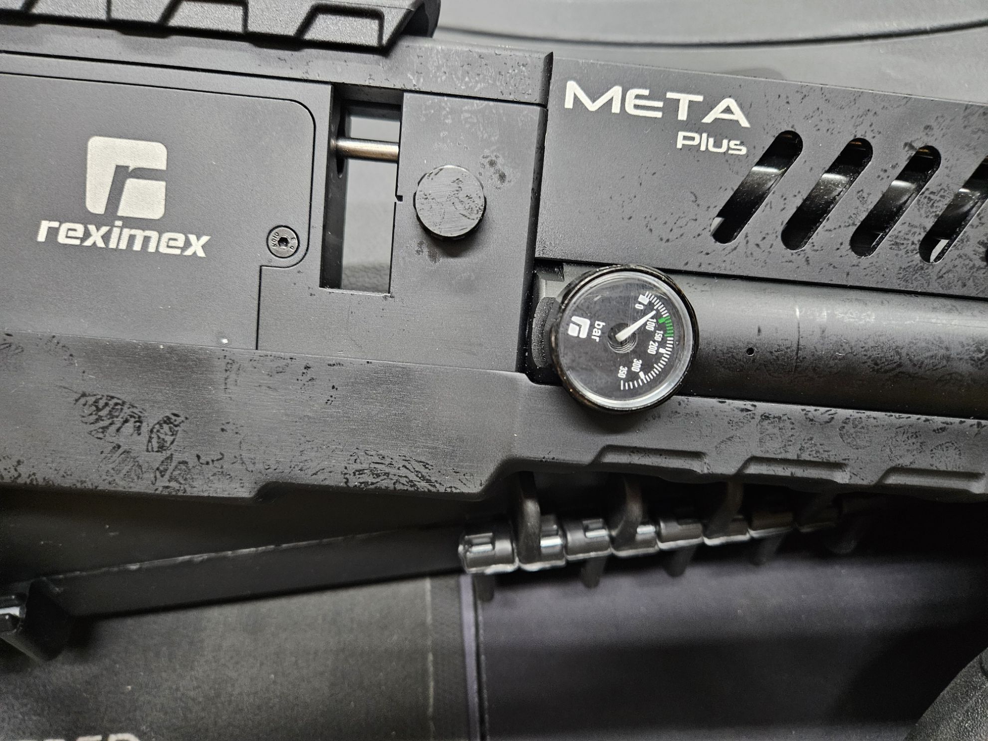 Tuned Reximex Meta Plus with Carbon Style Bottle. Solware Ltd.